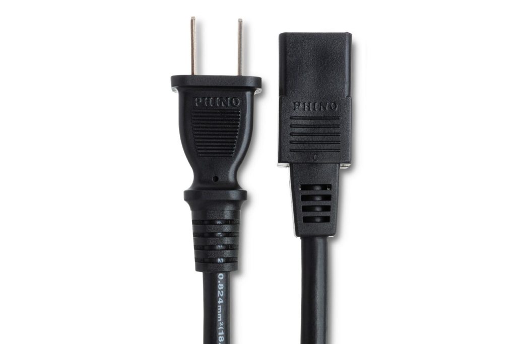 IEC C9 to NEMA 1-15P - Power Cord | Hosa Cables